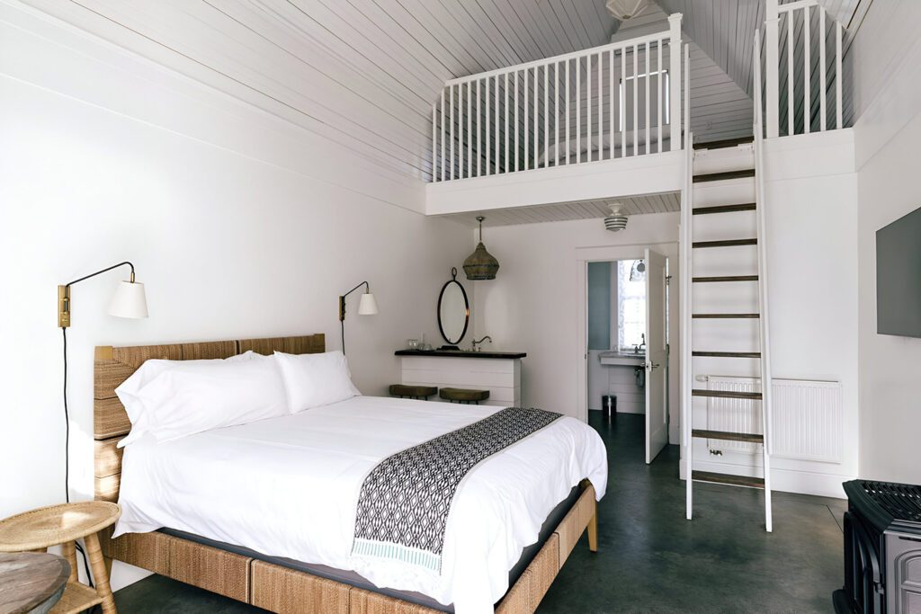 Stay – Surf Hotel